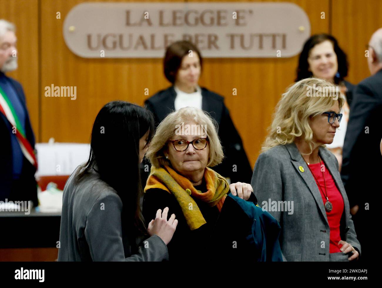 Paola, madre di Giulio Regeni, con la figlia Irene al processo per l ...