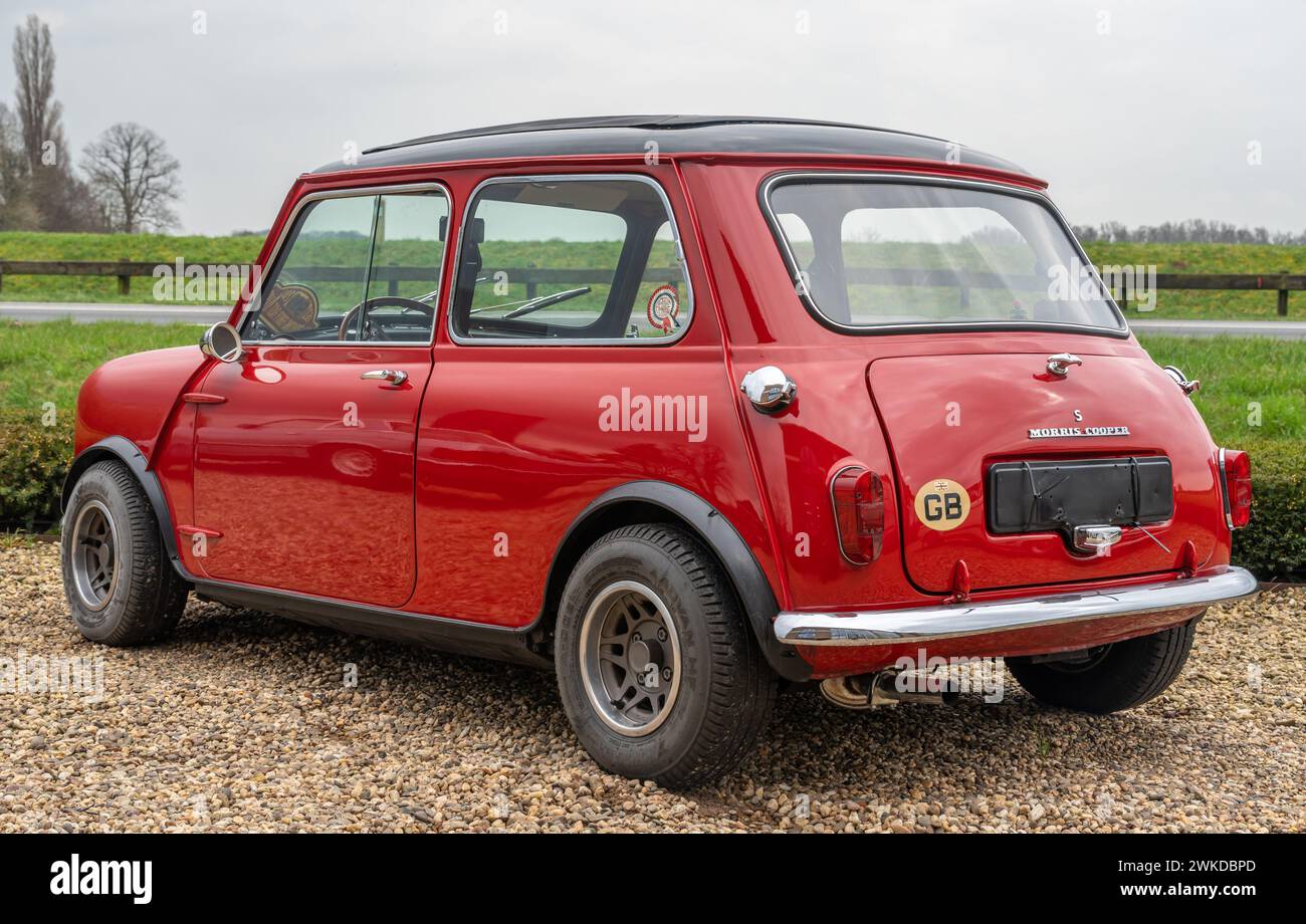 Morris mini british car hi-res stock photography and images - Alamy