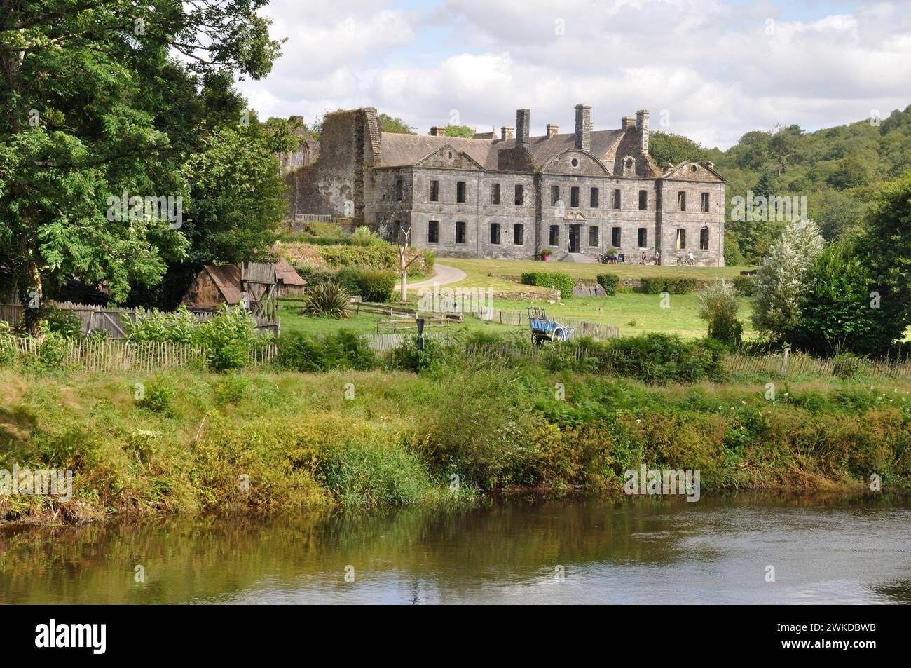 Bon repos abbey france hi-res stock photography and images - Alamy