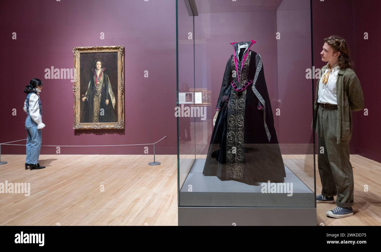 The countess of rocksavage sybil sassoon hi-res stock photography and ...