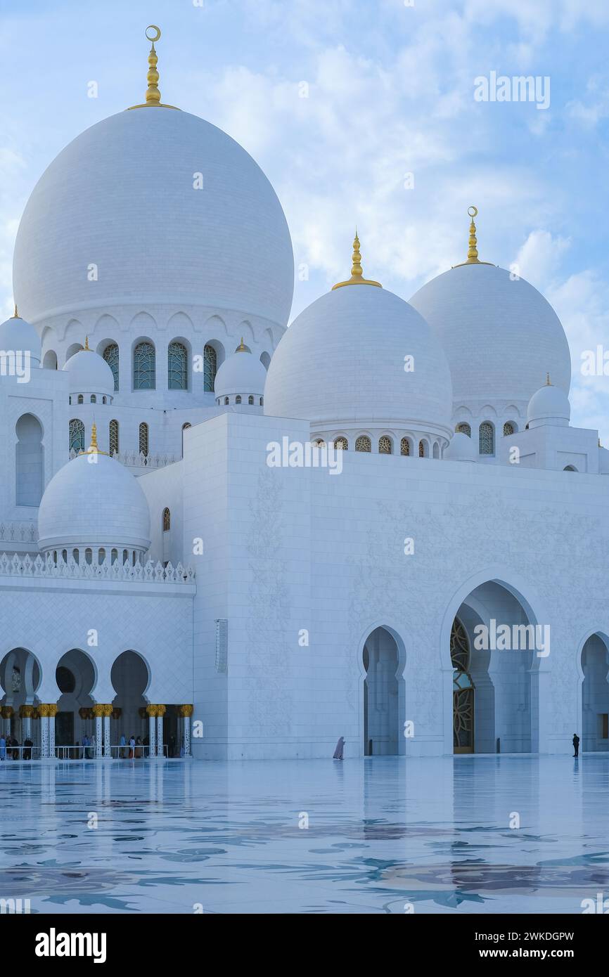 Sheikh Zayed Grand Mosque in Abu Dhabi. Abu Dhabi, United Arab Emirates ...