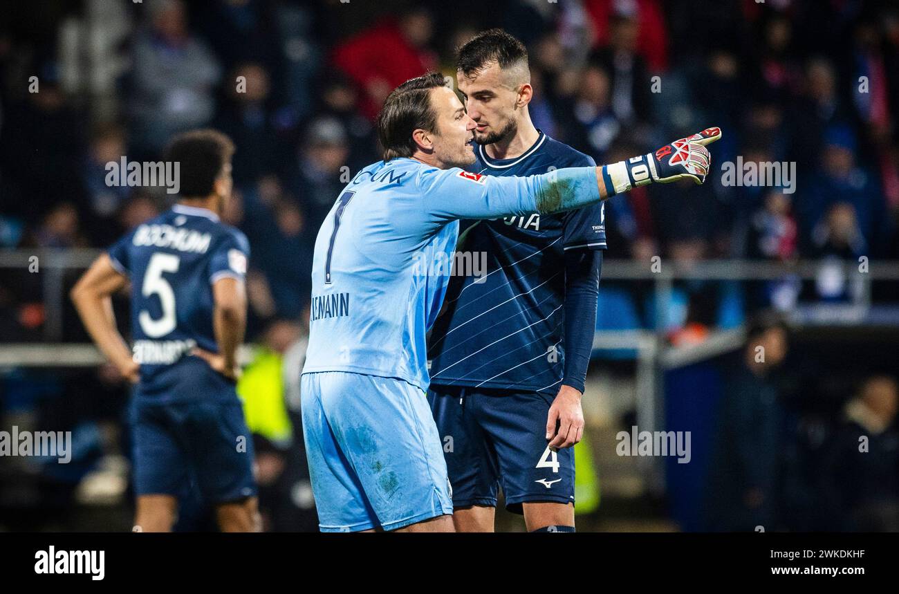 Bochum, Germany. 18th Feb 2024. Torwart Manuel Riemann (Bochum), Erhan ...