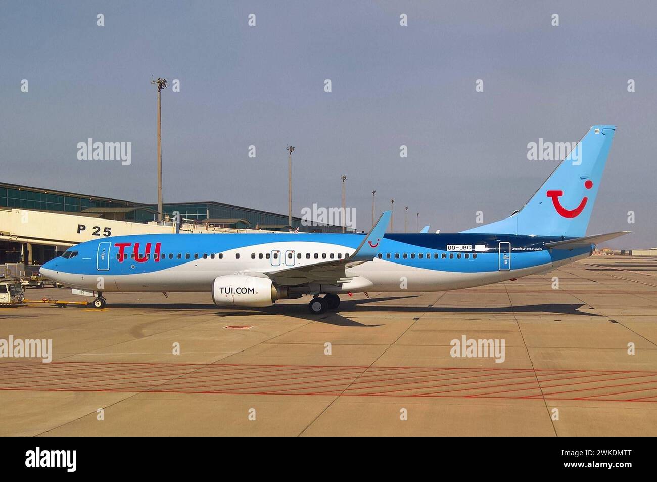 Flugzeug der TUI Tuifly, Typ Boeing 737-800 auf Fuerteventura, Kanaren ...