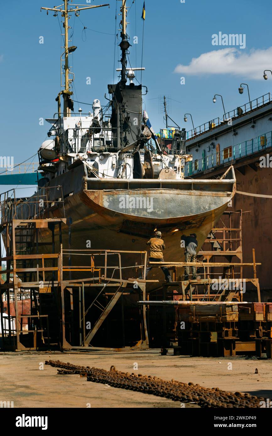 Ship overhaul ship maintenance hi-res stock photography and images - Alamy