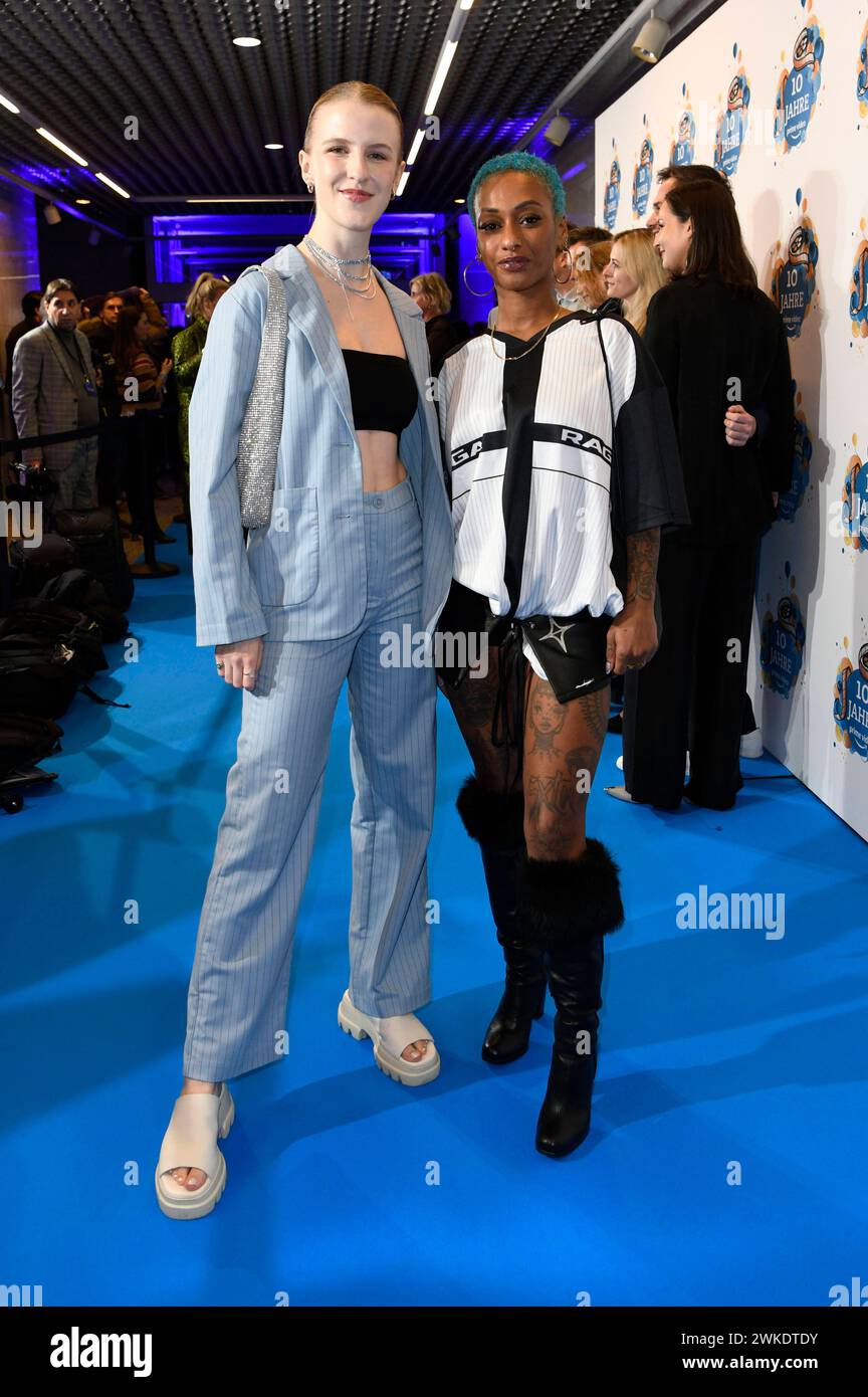 Klara Lange und Nura Habib Omer bei der 10 Jahre Amazon Prime Video Party im Rahmen der ...