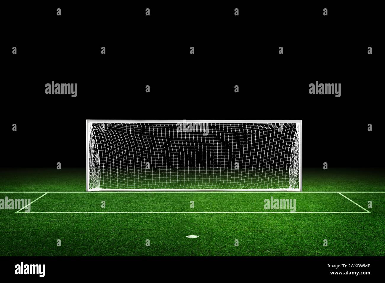 Soccer field training night hi-res stock photography and images - Alamy