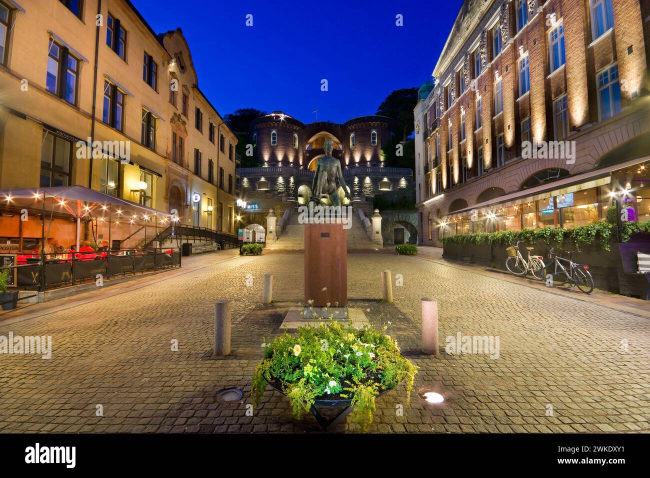 Bronze sculpture of David by Ivar Johnsson on Stortorget directly under ...