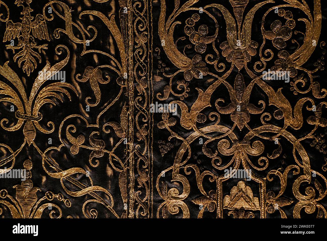 old Medieval fabric close up detail Stock Photo - Alamy