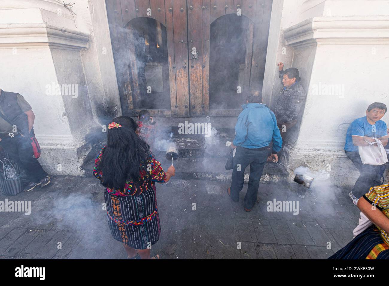 Ceremonia de la iglesia hi-res stock photography and images - Alamy