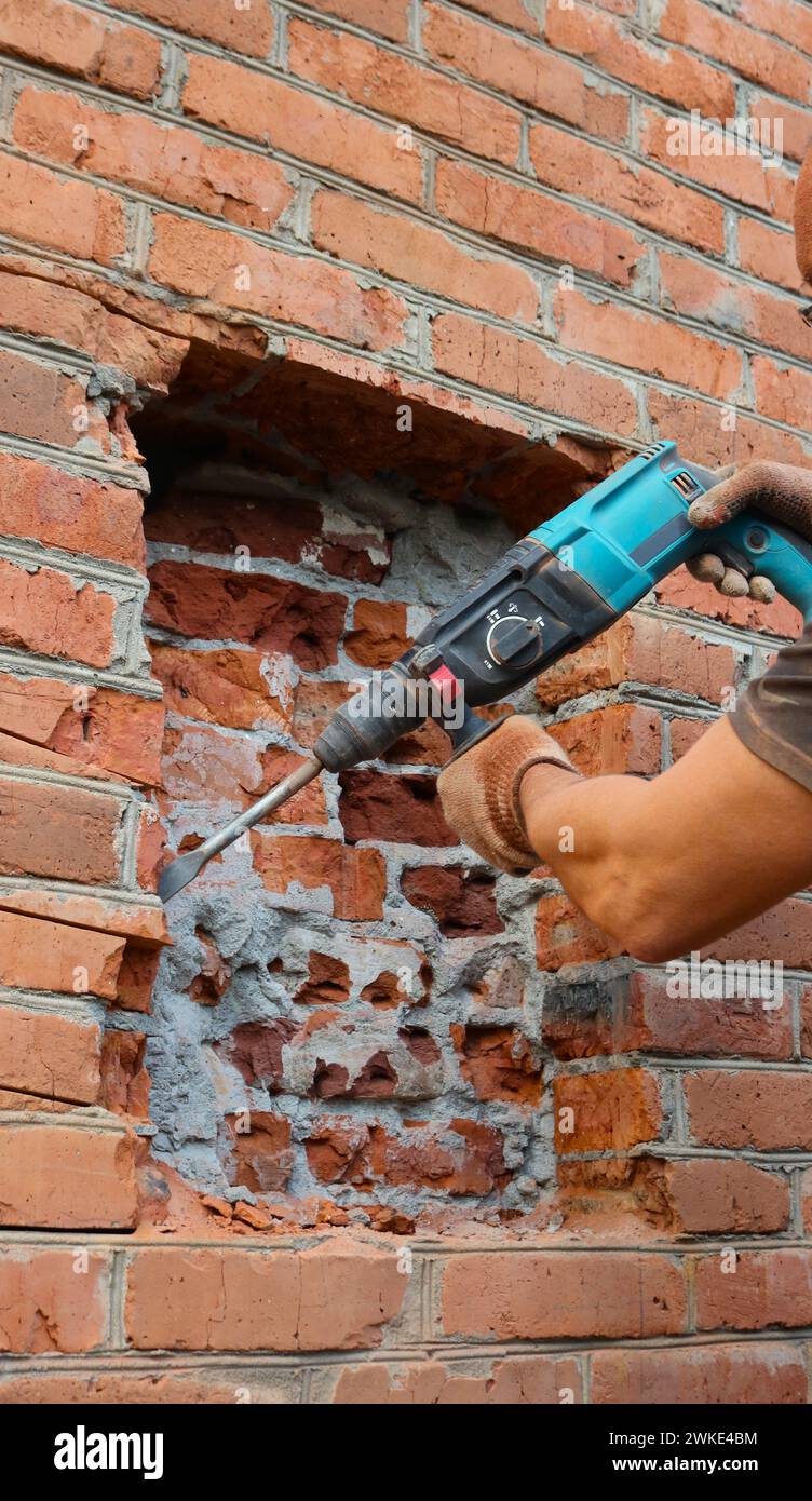 Brick breaker hi-res stock photography and images - Alamy