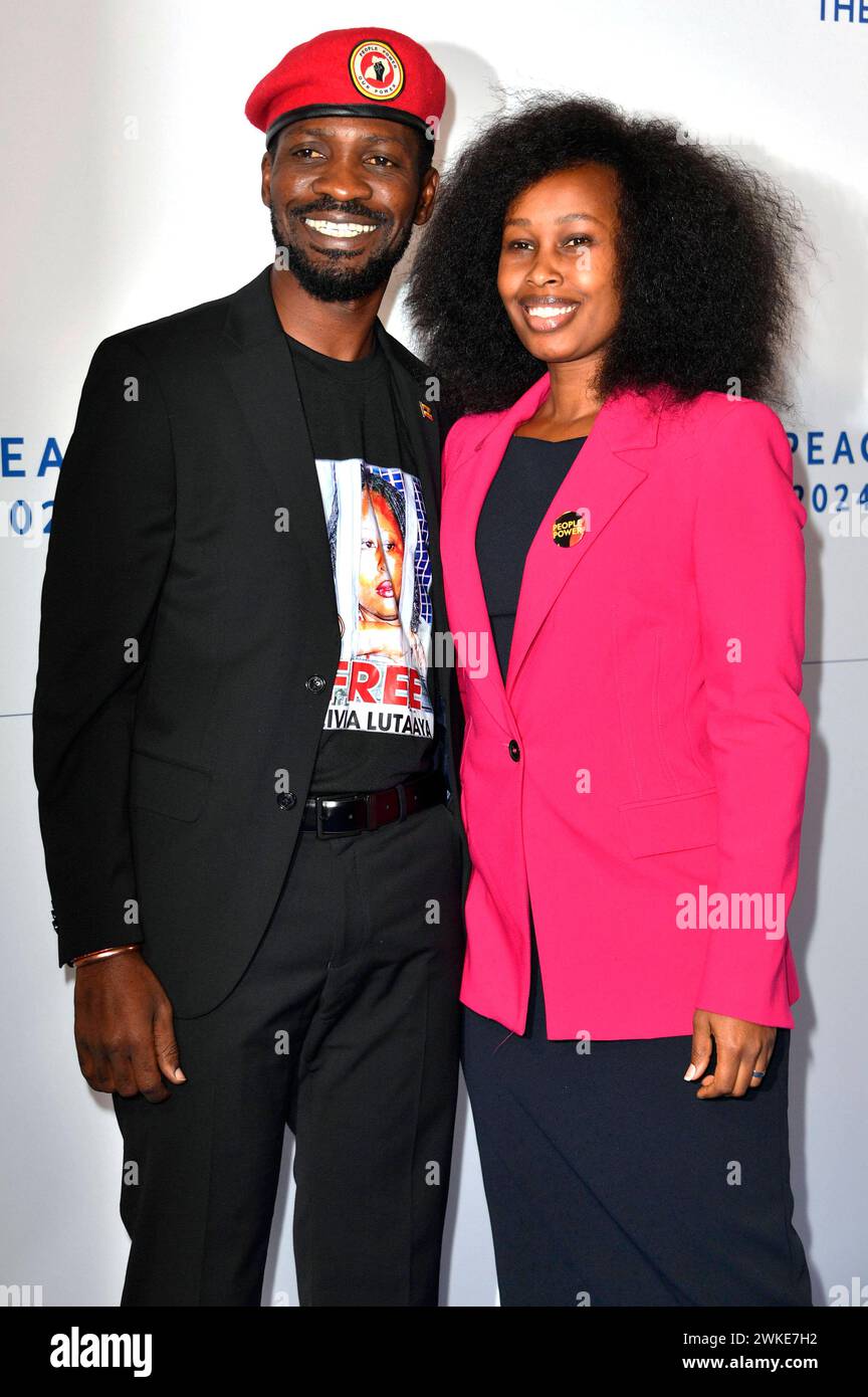 Bobi Wine mit Ehefrau Barbie Kyagulanyi bei der Cinema For Peace Gala ...