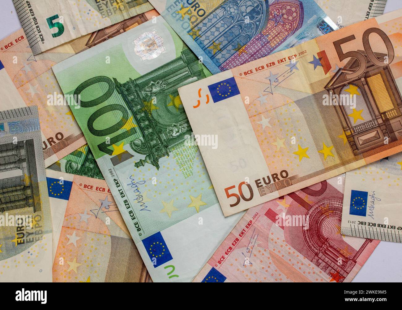Payment notes hi-res stock photography and images - Alamy