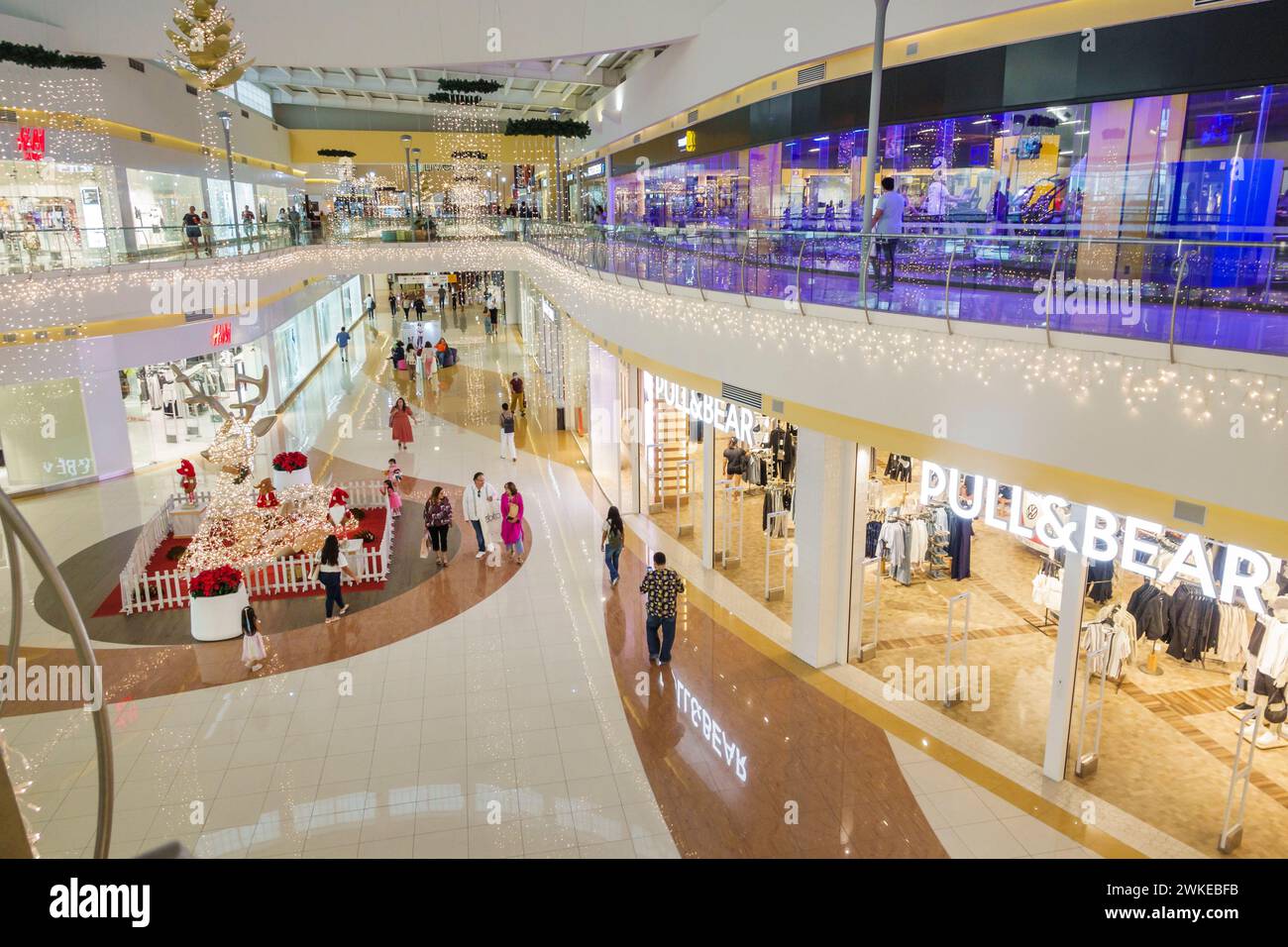 Merida Mexico,Zona Industrial,Galerias Merida shopping mall atrium ...