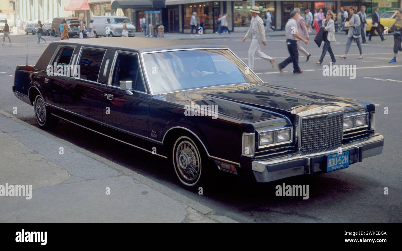 Limousine new york 1980s hi-res stock photography and images - Alamy