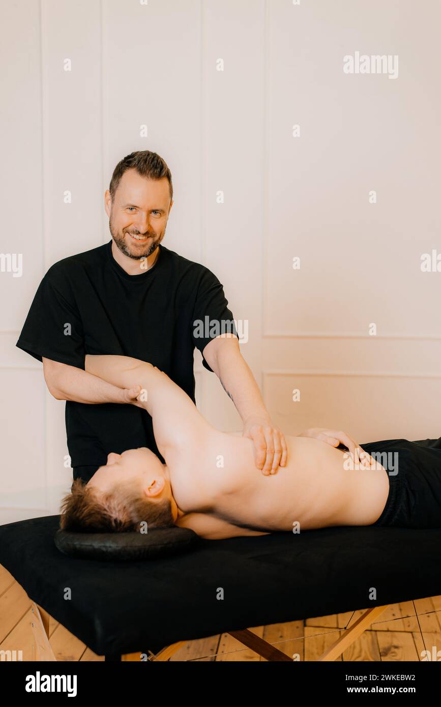 Tapotement massage technique hi-res stock photography and images - Alamy