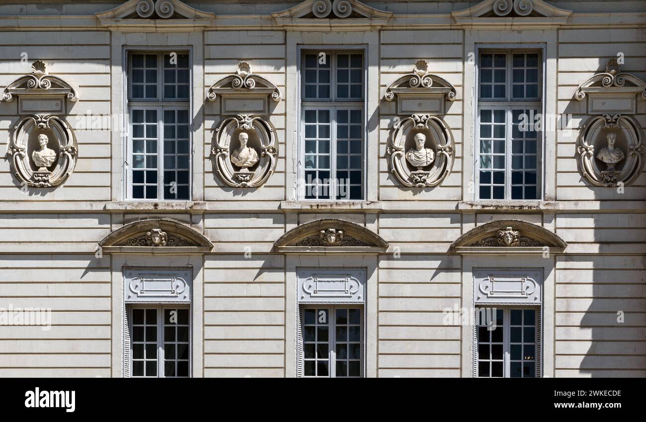 The facade of the Cheverny castle Stock Photo - Alamy