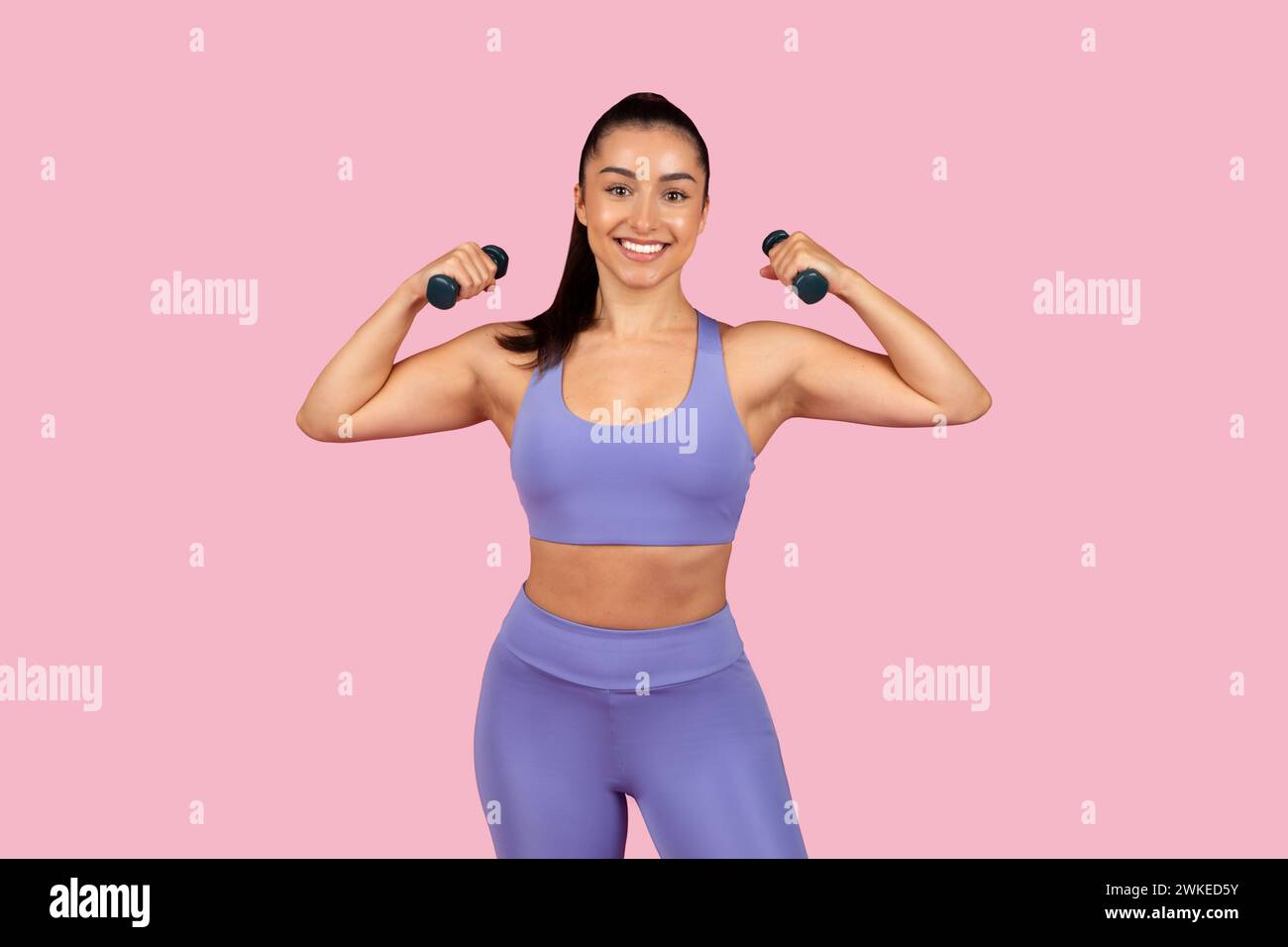Sculpting muscles hi-res stock photography and images - Alamy