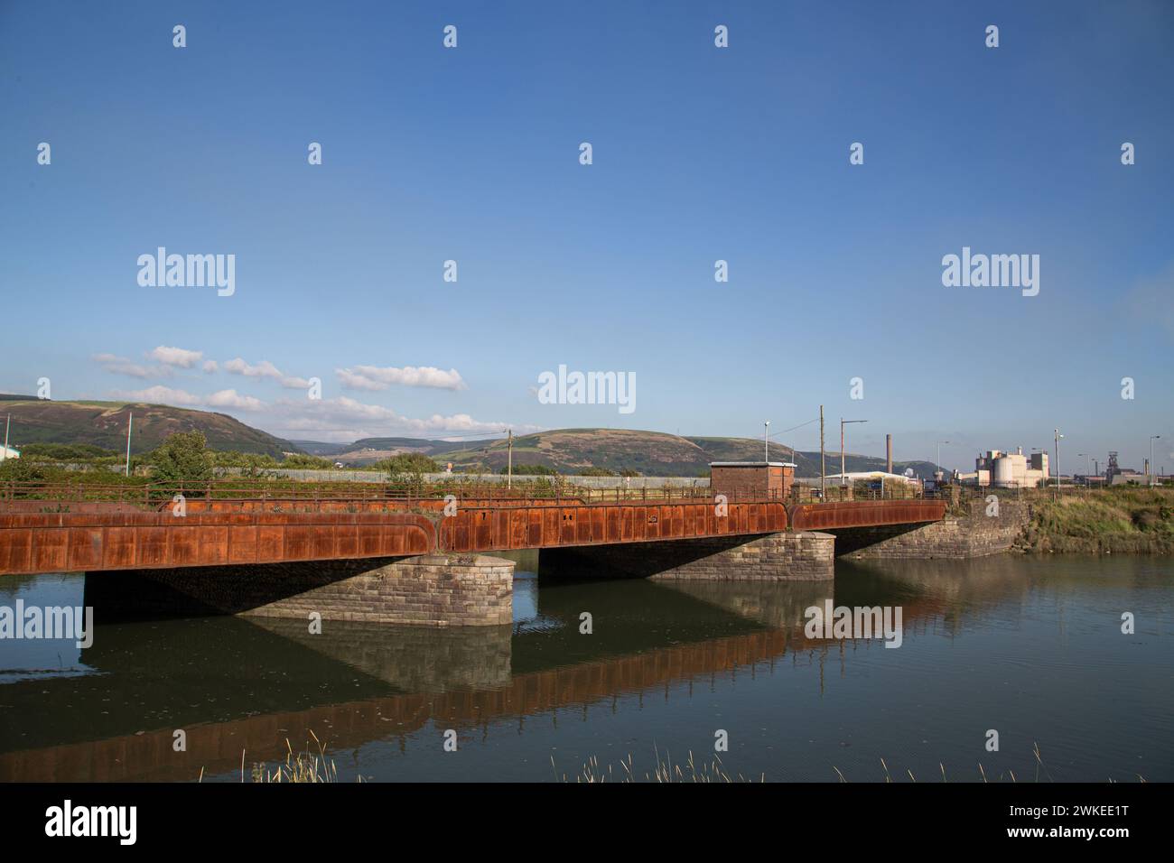 Plate girder bridge hi-res stock photography and images - Alamy