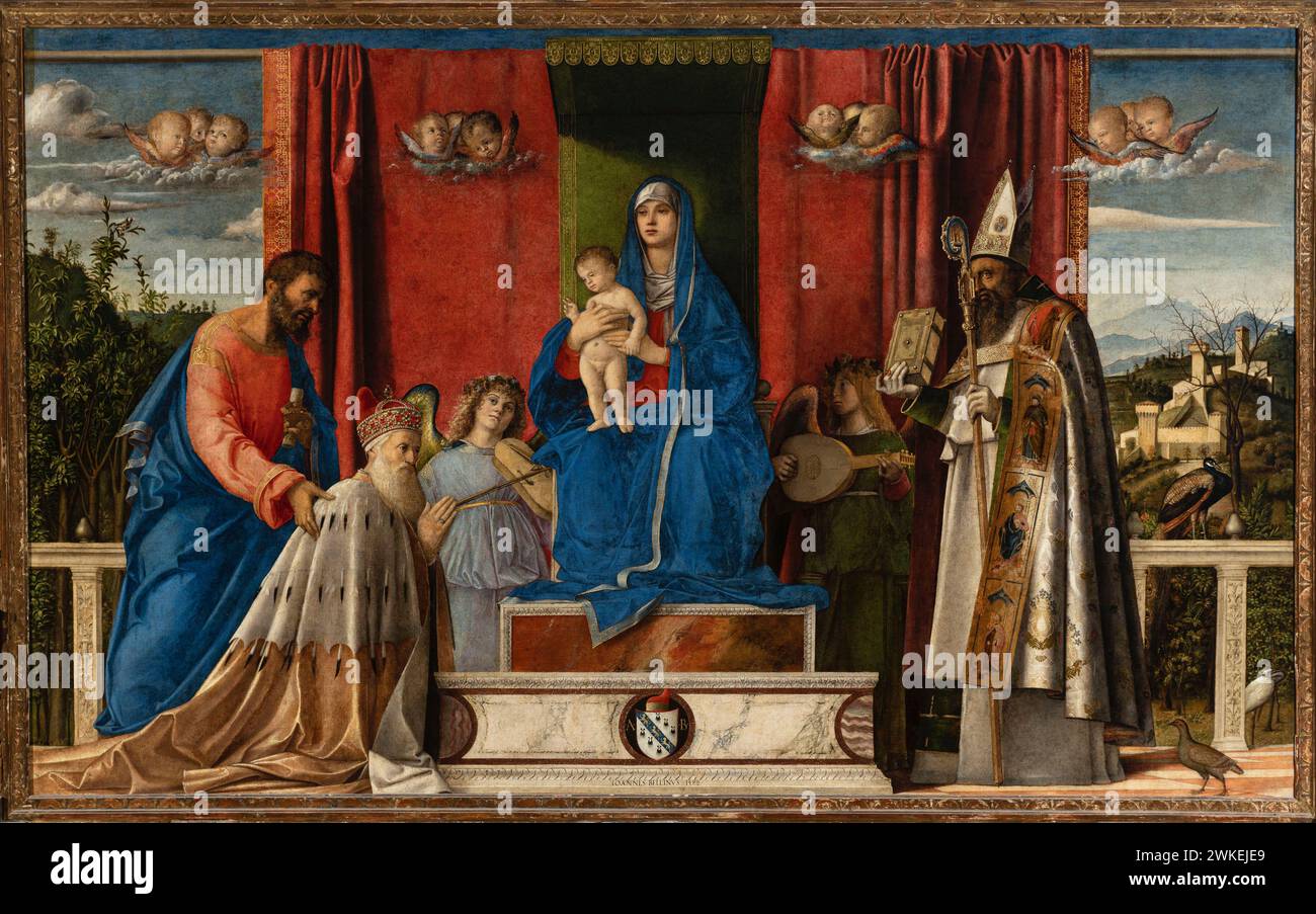 Madonna und kind auf dem thron hi-res stock photography and images - Alamy