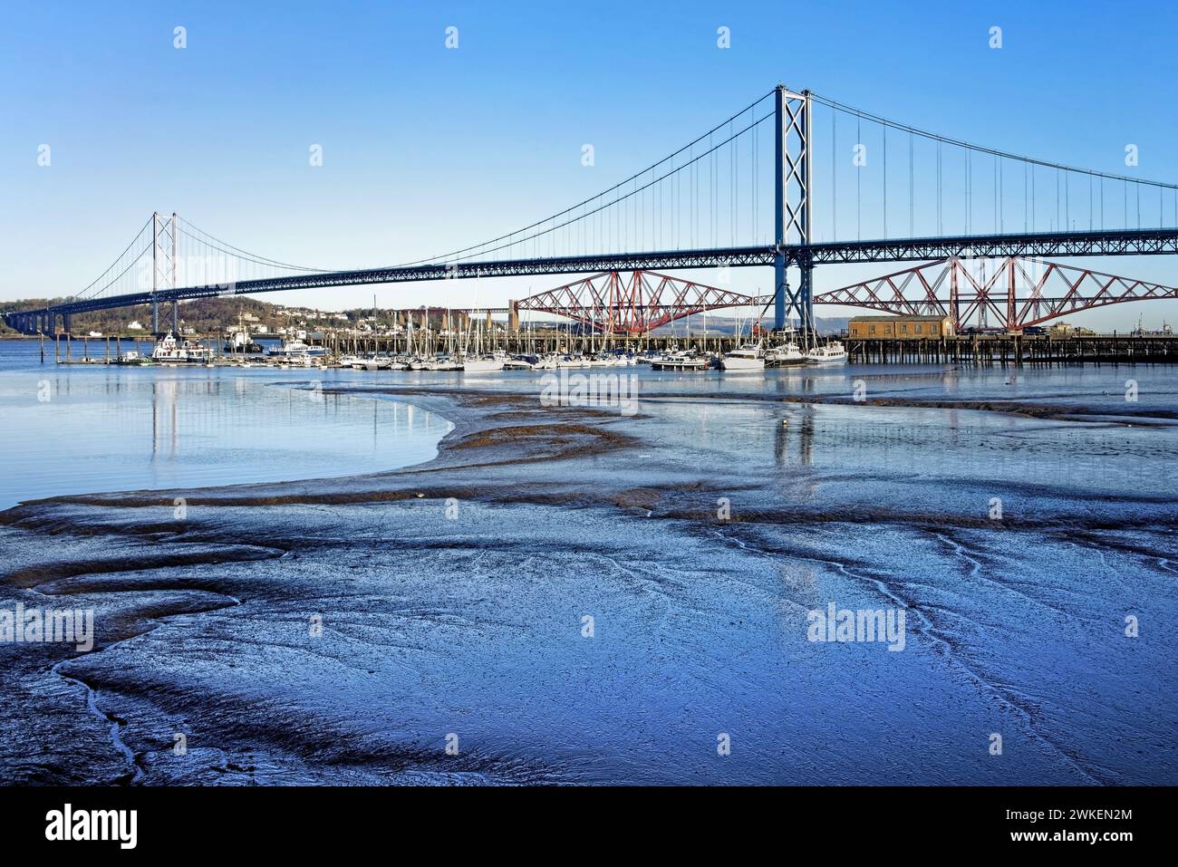 UK, Scotland, Port Edgar Marina, Forth Road Bridge crossing the Firth ...