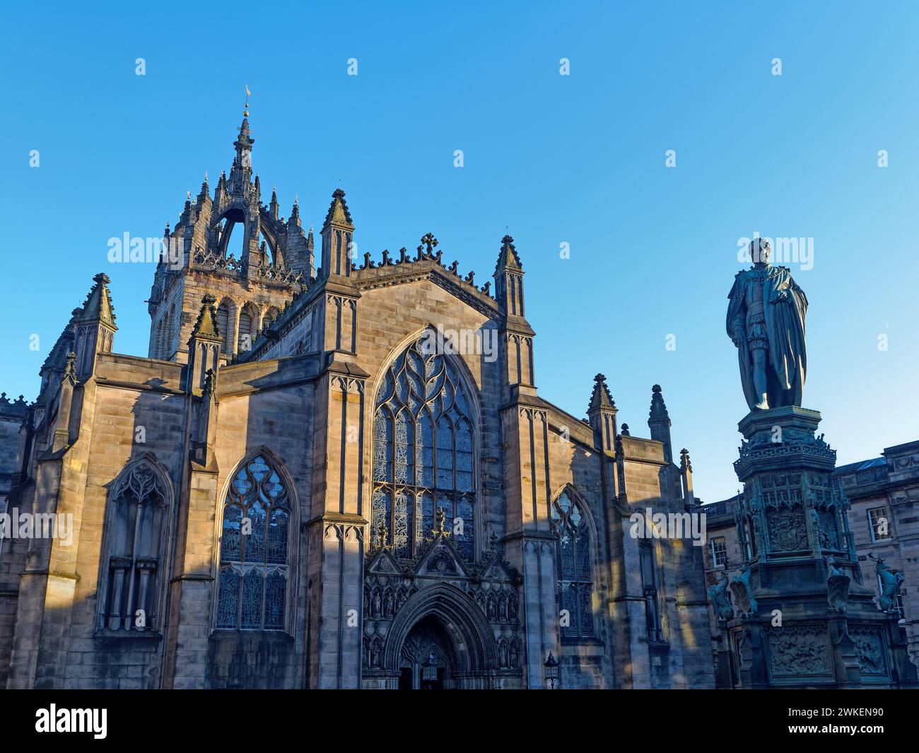 UK, Scotland, Edinburgh, St Giles Cathedral on the Royal Mile Stock ...