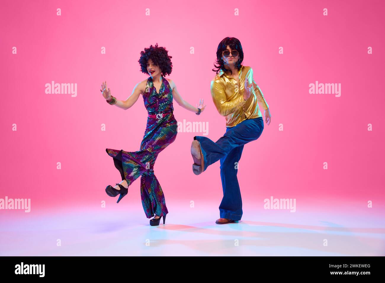 2000s hairstyles hi-res stock photography and images - Alamy