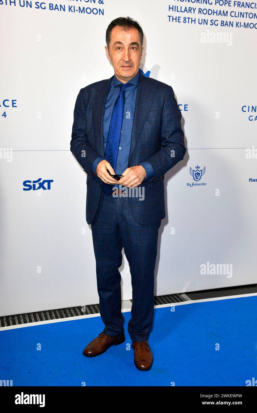 Cem Özdemir bei der Cinema For Peace Gala 2024 im WECC - Westhafen ...
