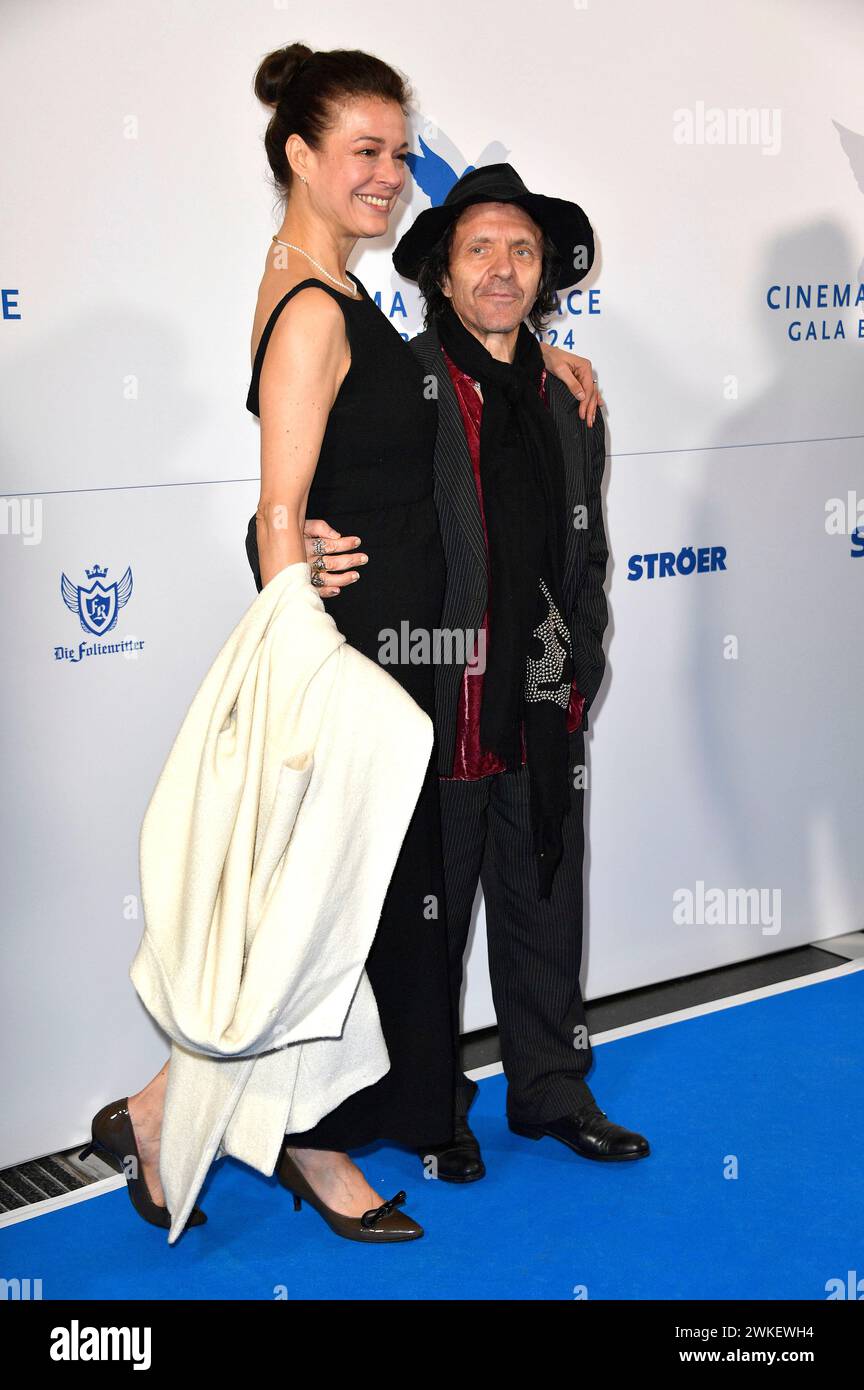 Suzan Anbeh und David Bennent bei der Cinema For Peace Gala 2024 im ...