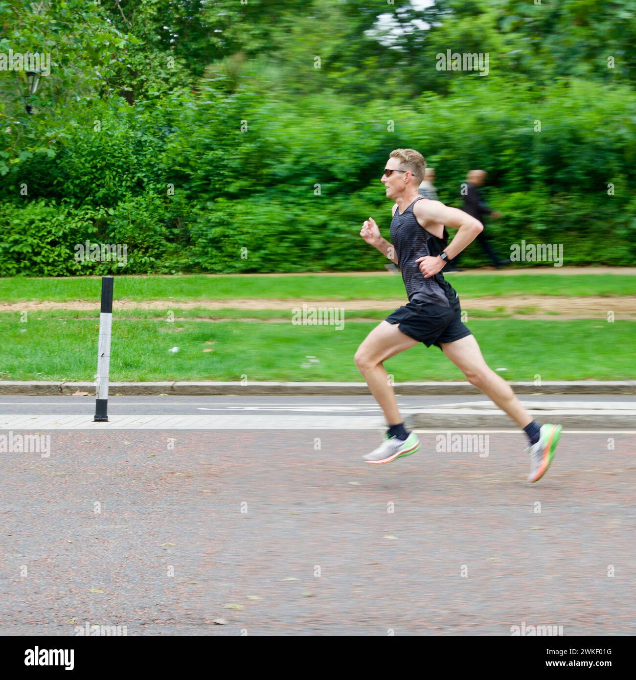 Early morning jogger hi-res stock photography and images - Alamy