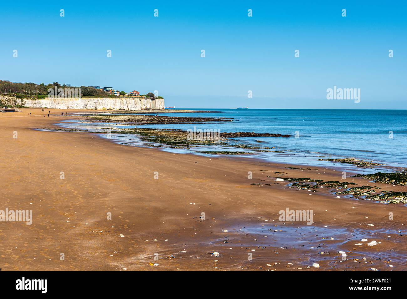 Stone Bay in Winter near Broadstairs, Kent, England Stock Photo - Alamy
