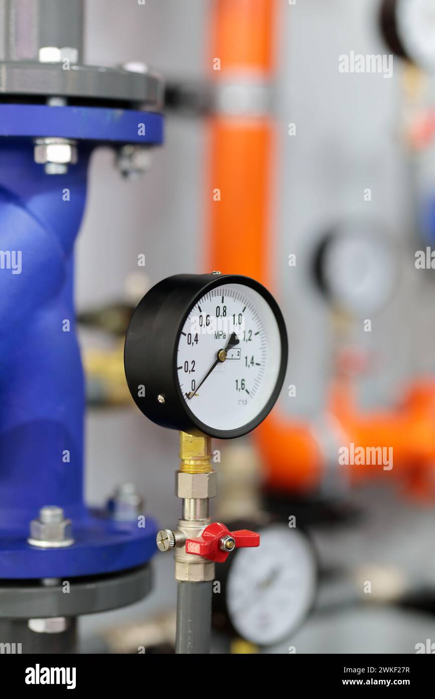 Boiler pressure gauge hi-res stock photography and images - Alamy