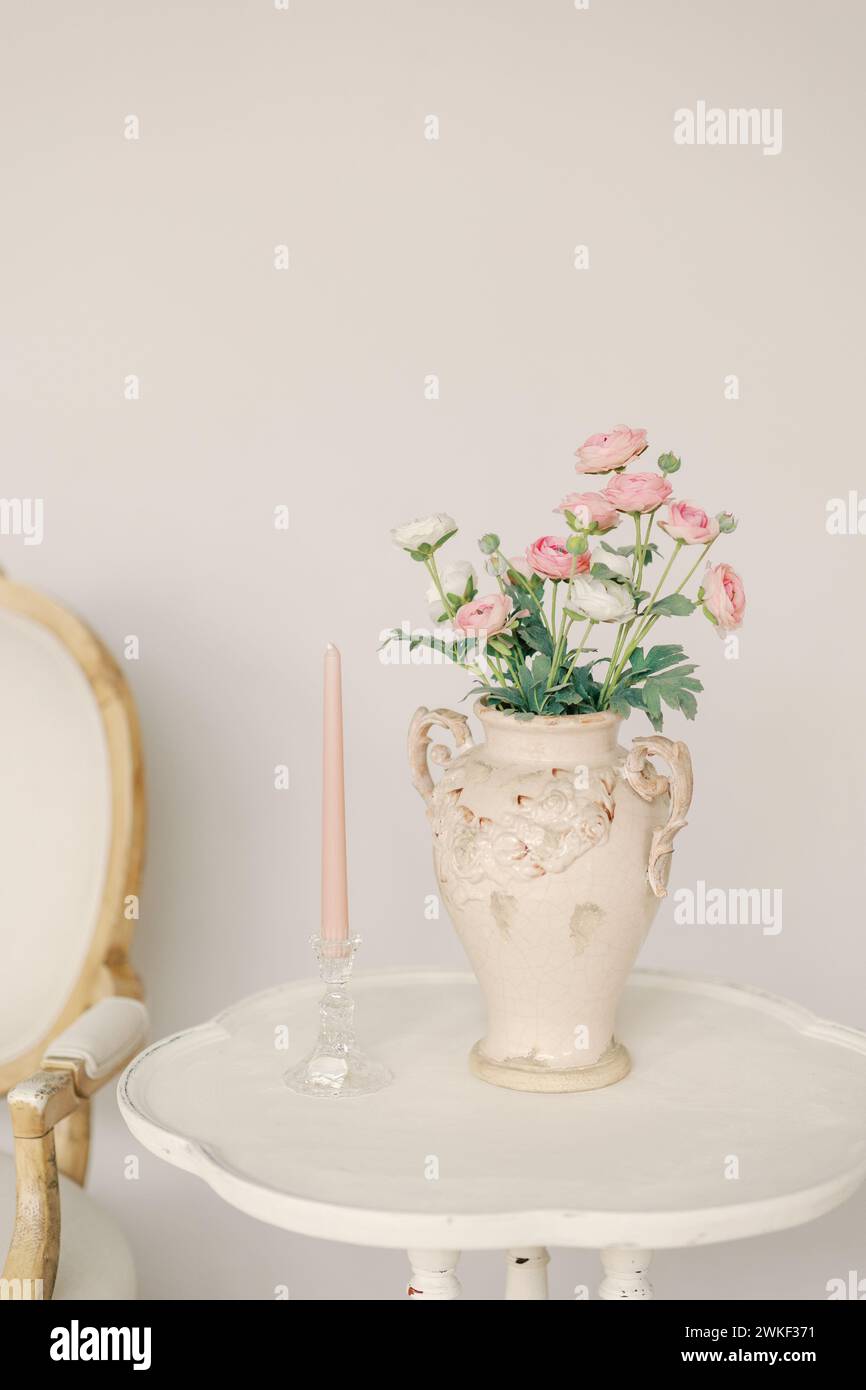 Soft Vintage Floral Arrangement Stock Photo - Alamy