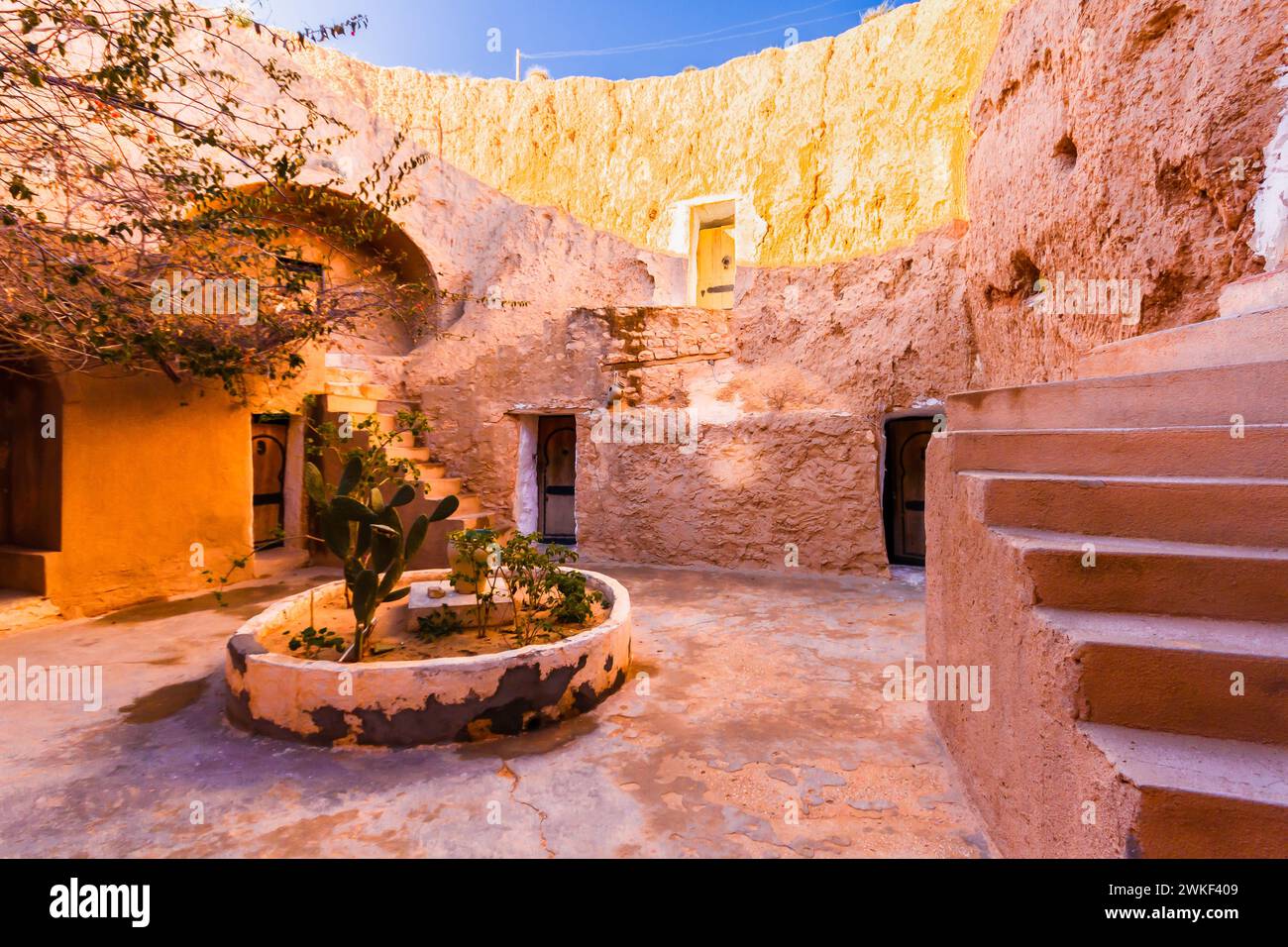 Typical Berber underground cave house. Matmata, Tunisia, Africa Stock ...