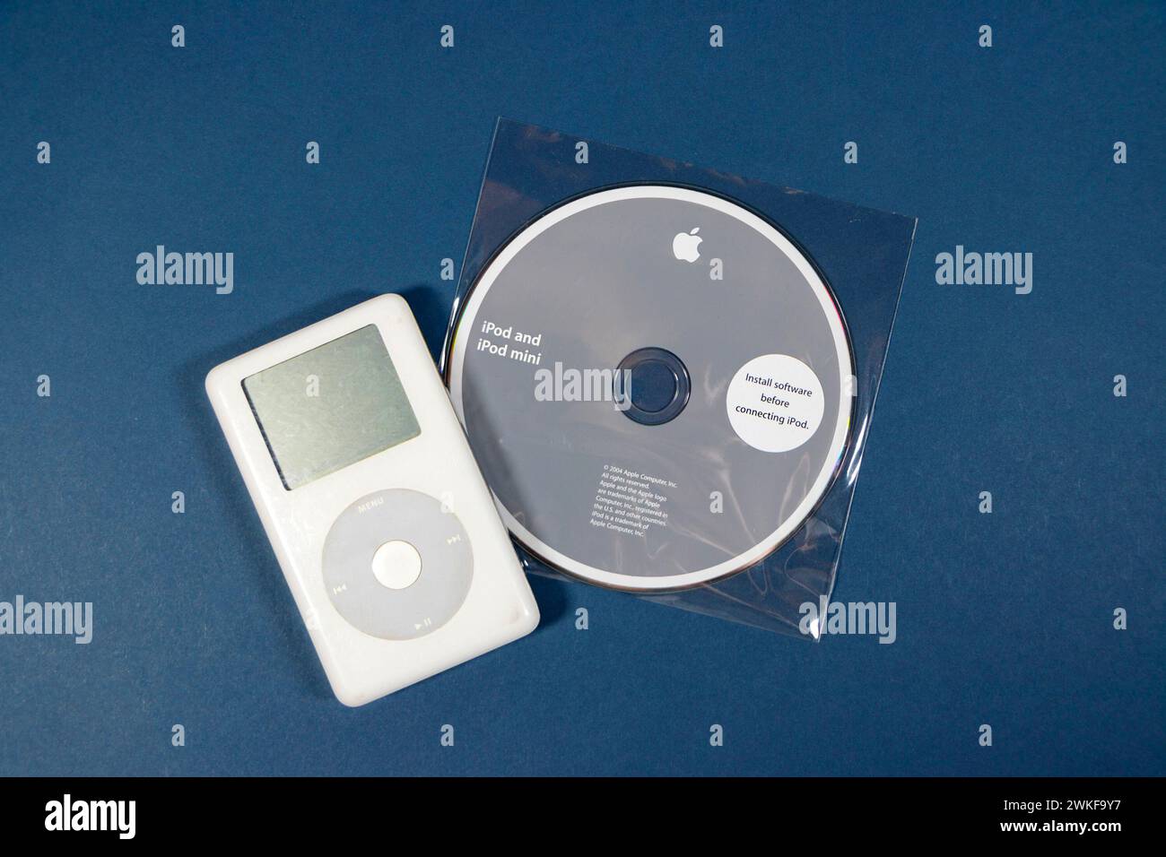 classic vintage white Apple iPod 40 Gb with CD disk and box packaging ...