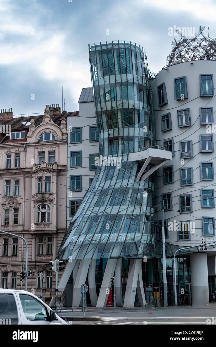 Dancing house prague architect hi-res stock photography and images - Alamy