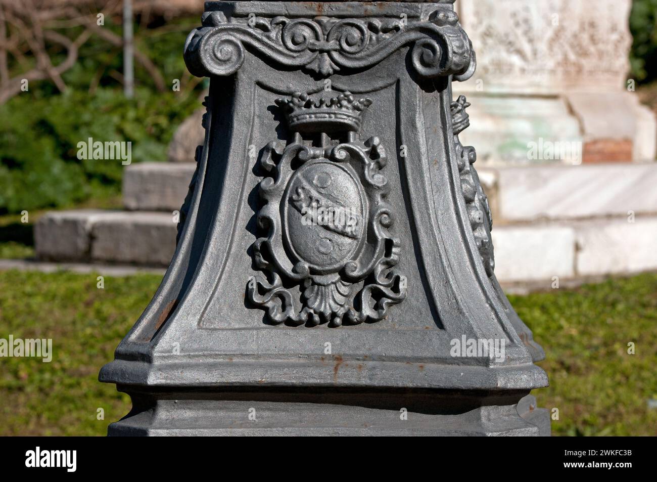 Base of street lamp with SPQR (Senatus Populusque Romanus) logo ...