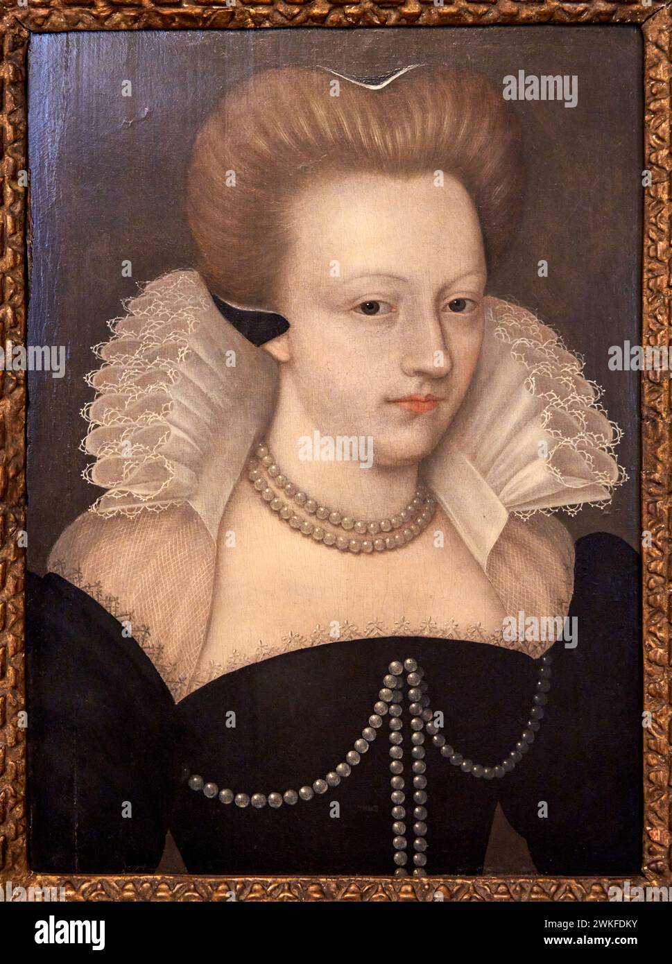“Portrait of a woman (Mary Stuart ?)”, French School 16th century ...