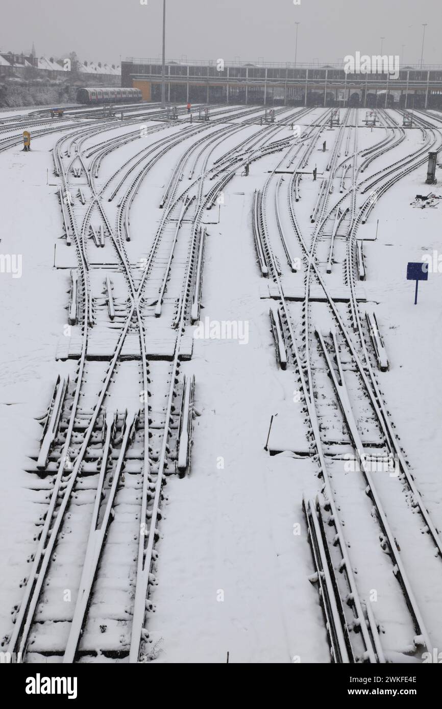 London Underground train tracks covered by snow Stock Photo - Alamy