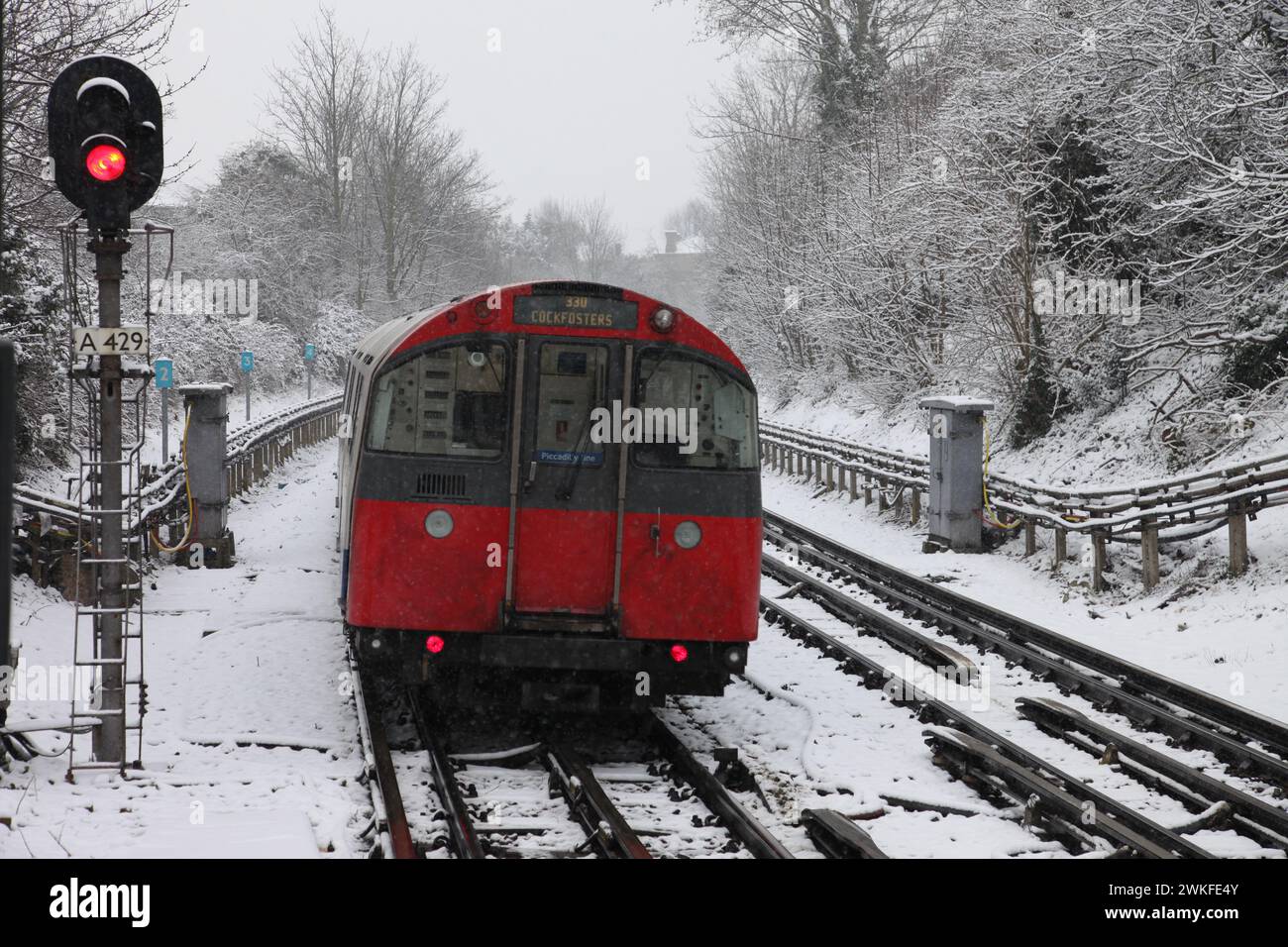 London underground snow hi-res stock photography and images - Alamy