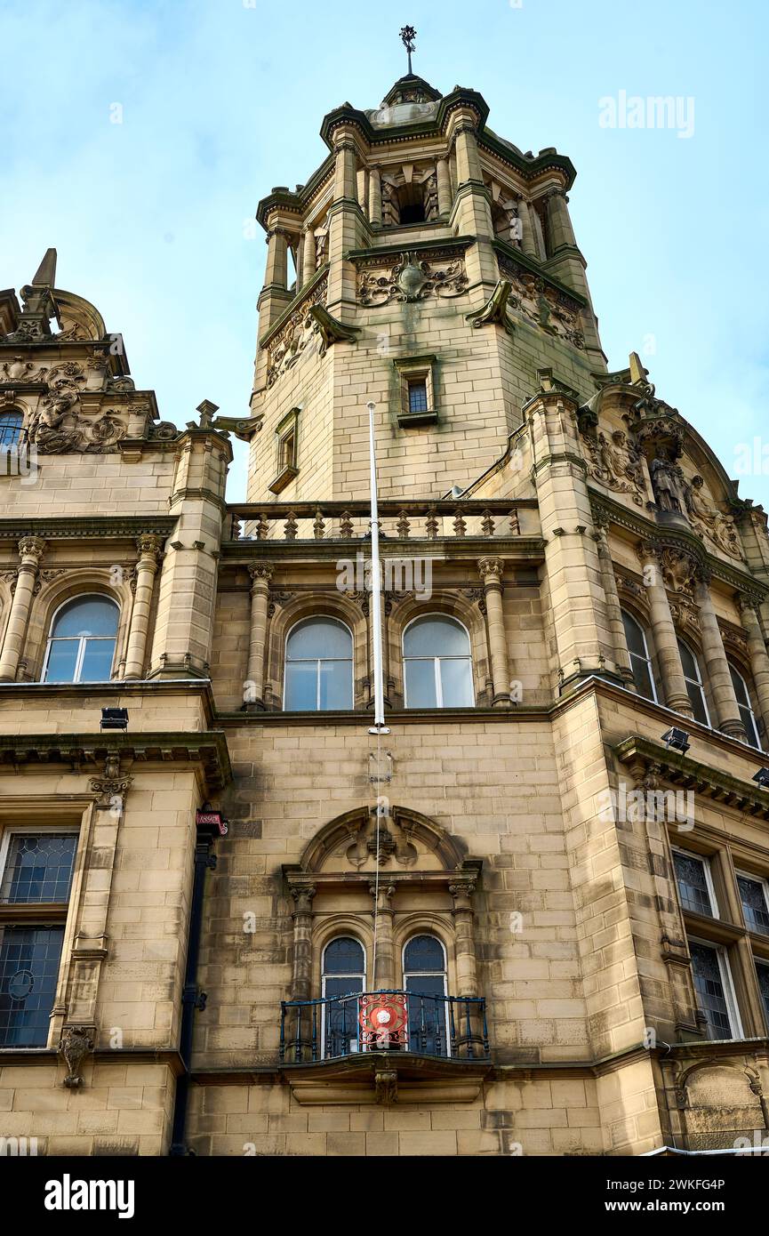 County Hall at Wakefield Stock Photo - Alamy