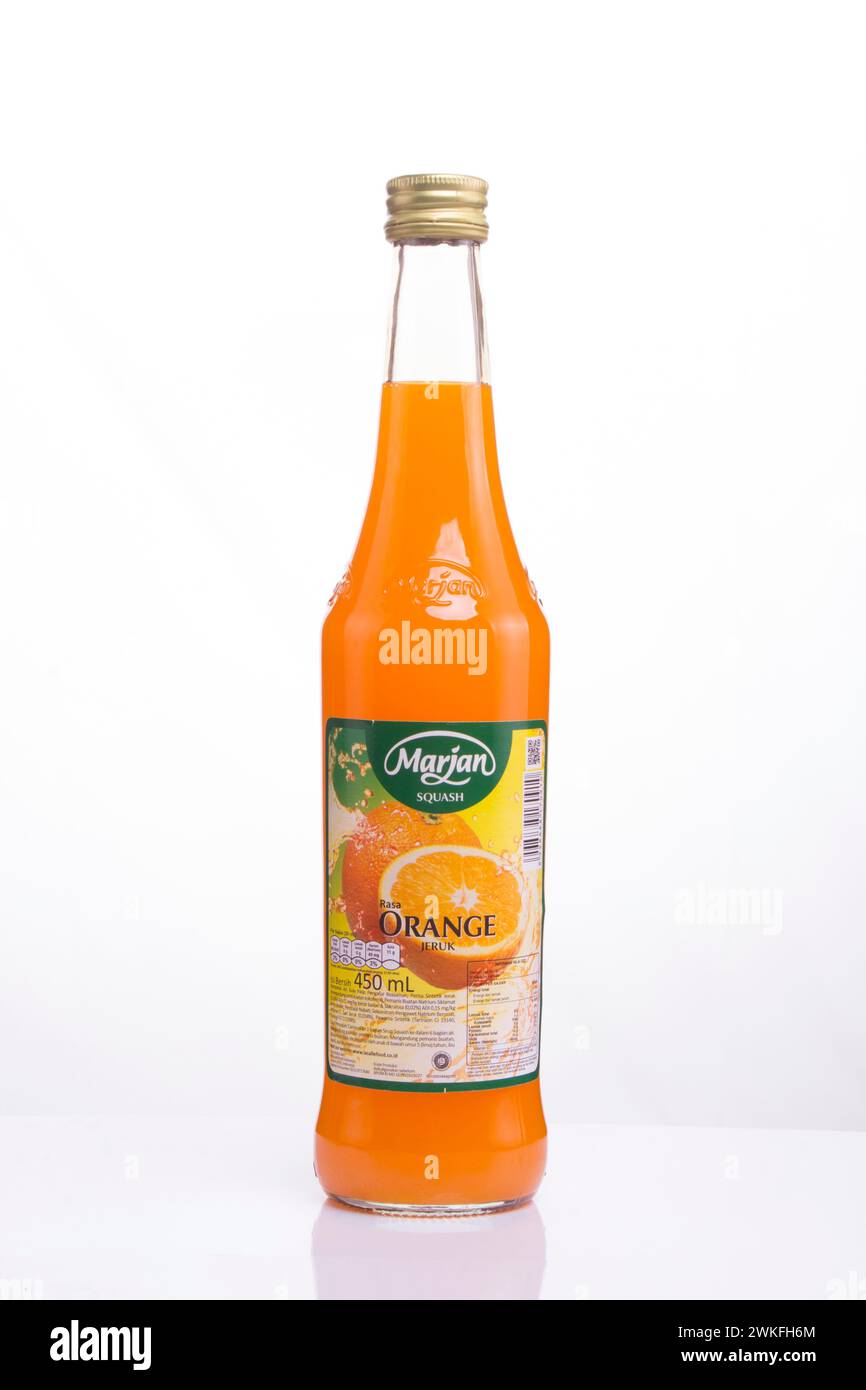 Beer bottle label back hi-res stock photography and images - Alamy