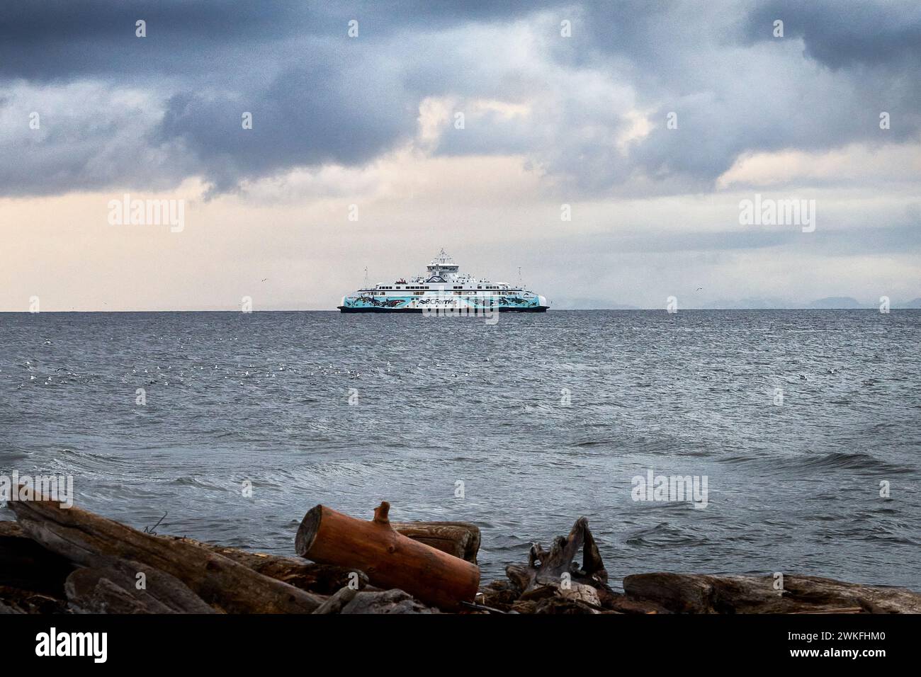 People strait transportation hi-res stock photography and images - Alamy