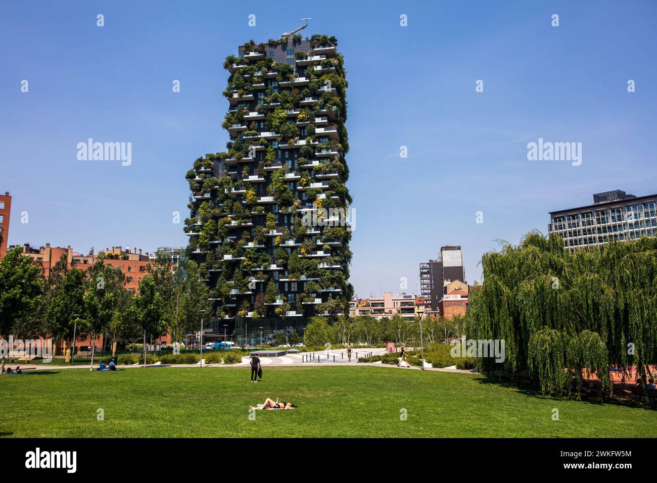The Bosco Verticale in Milan incorporates numerous trees and plants on ...
