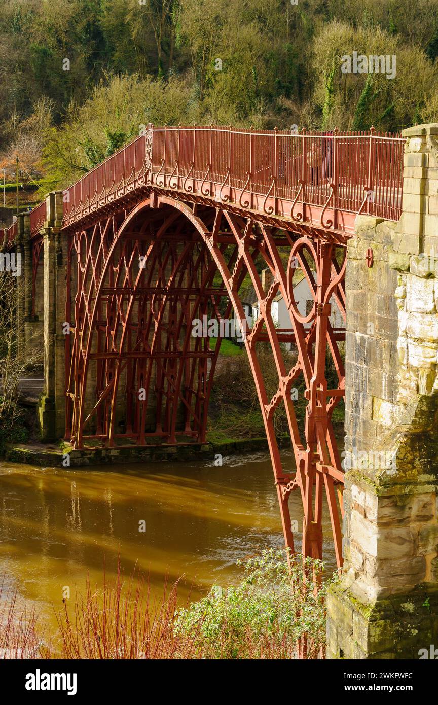 The Iron Bridge at Ironbridge, Shropshire, England Stock Photo - Alamy