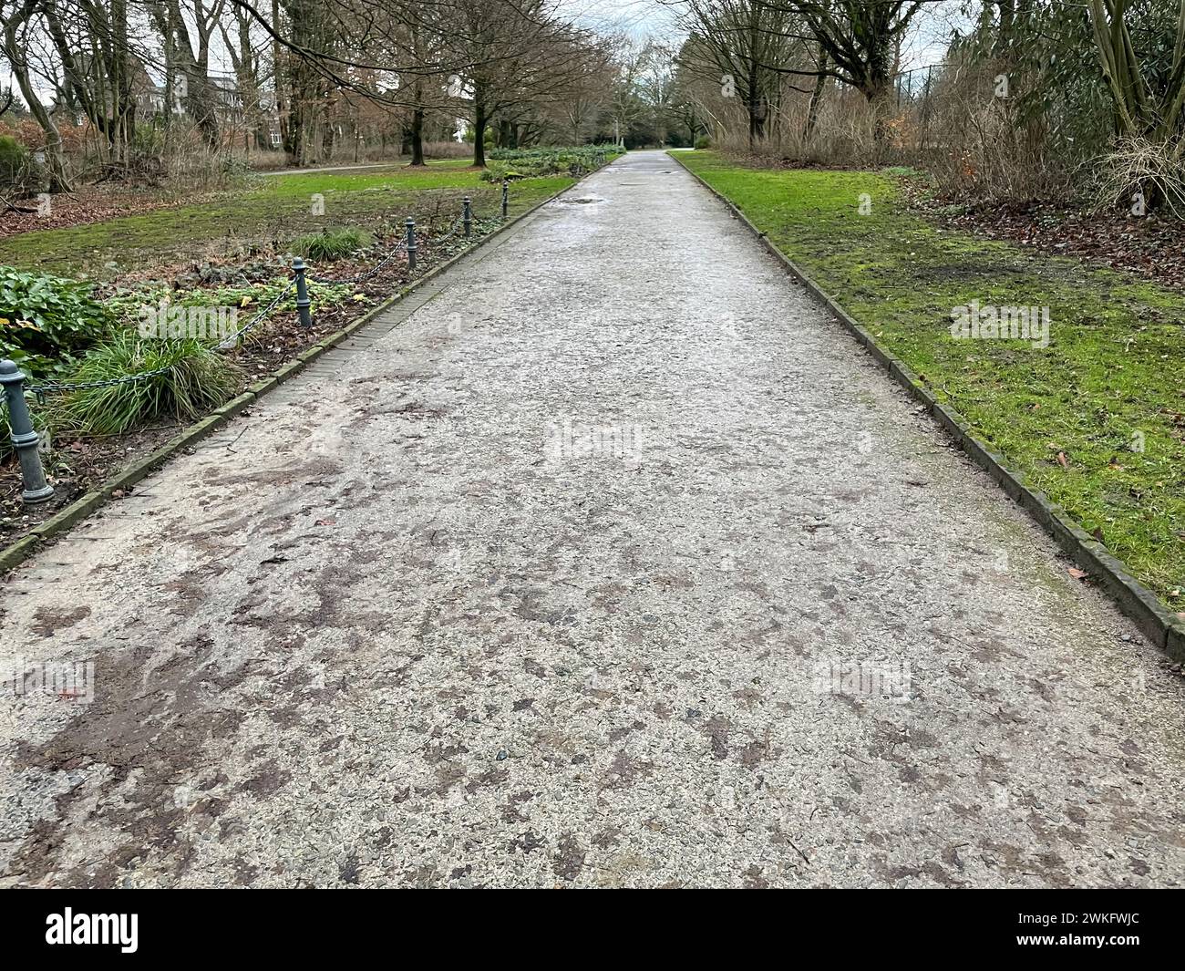 Desolation path hi-res stock photography and images - Alamy