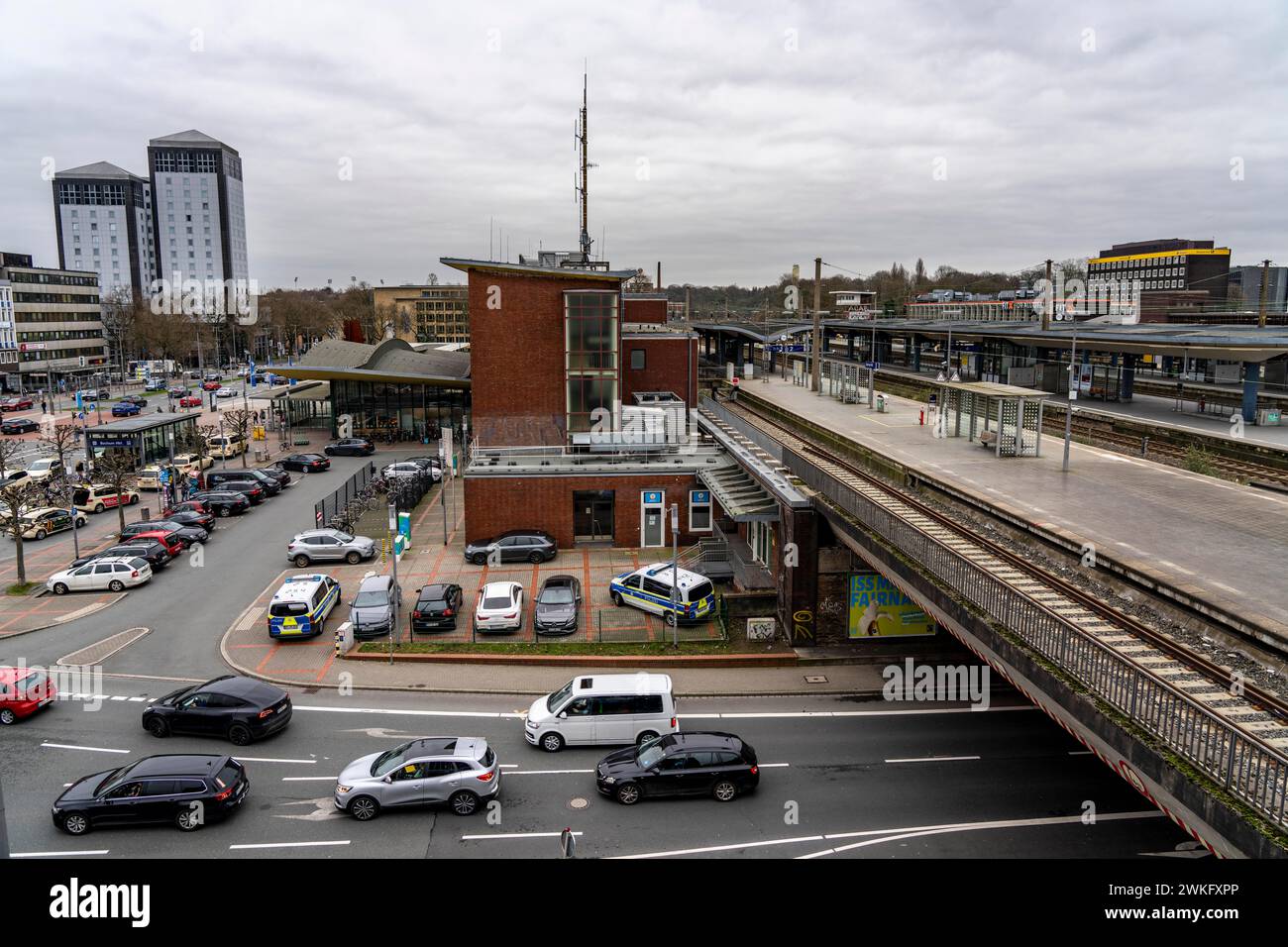 Traffic cut off hi-res stock photography and images - Alamy