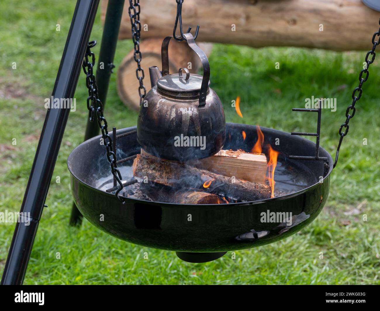 Campfire coffee hi-res stock photography and images - Alamy