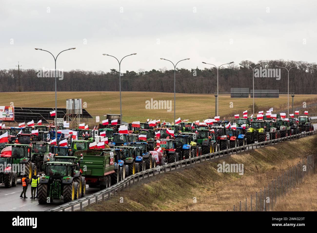 Polish farmers with their tractors and vehicles block the expressway S3 ...