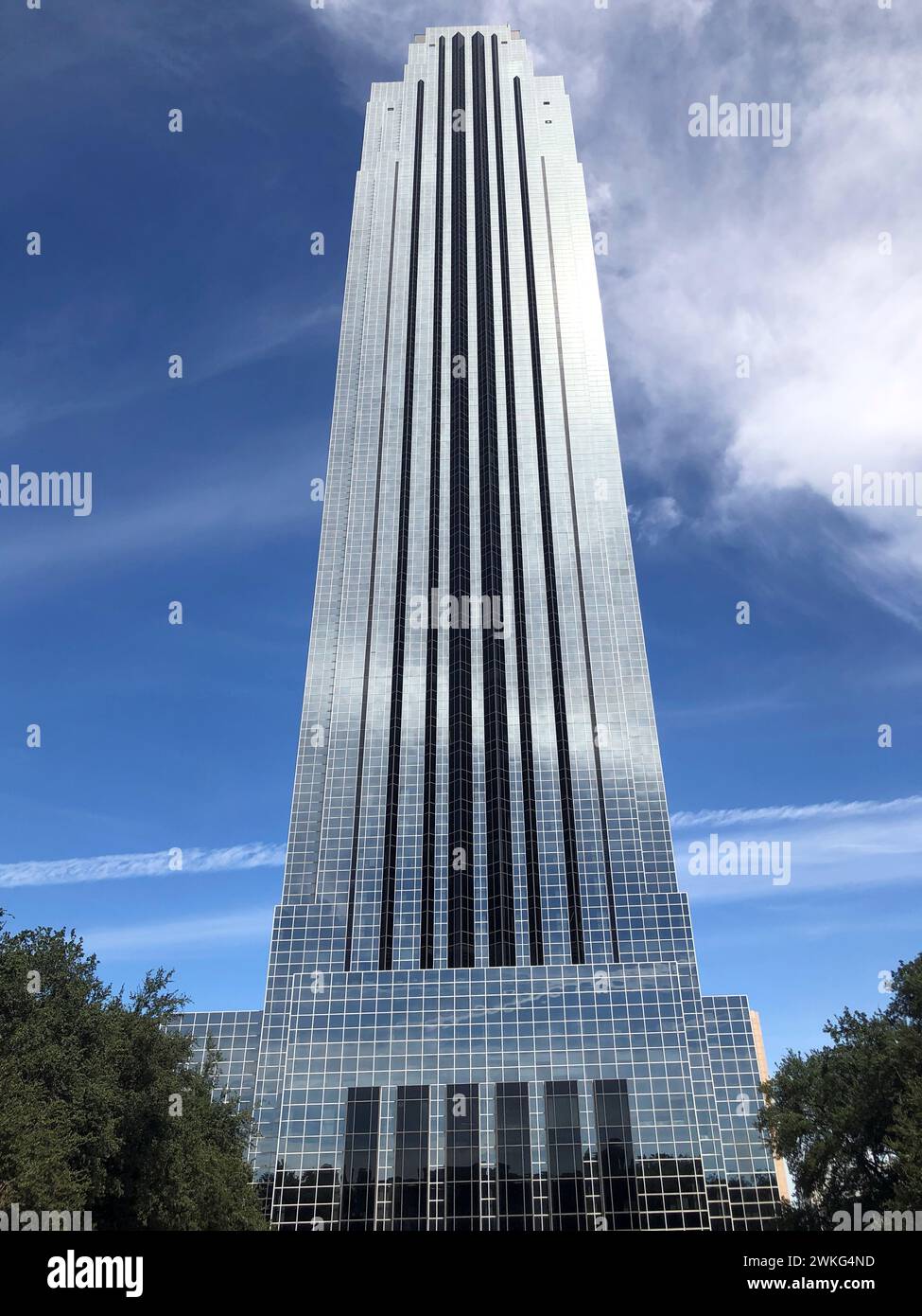 Williams tower houston hi-res stock photography and images - Alamy