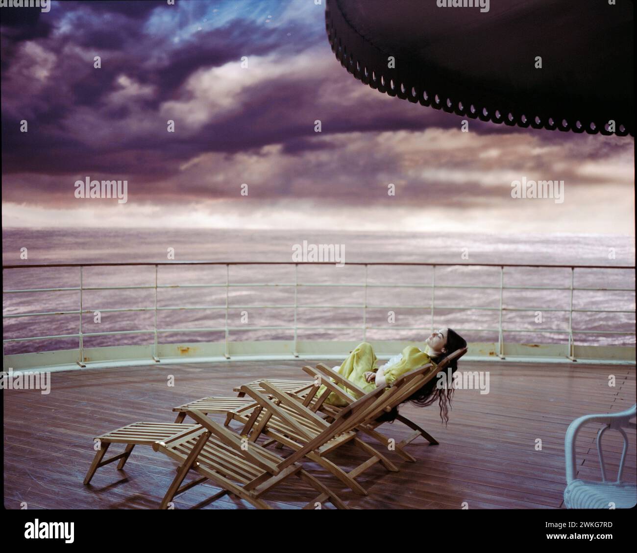 Poor things emma stone hi-res stock photography and images - Alamy